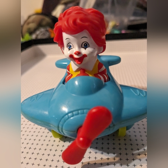 McDonald's | Toys | 207 Ronald Mcdonald Inside Blue Airline Preowned ...